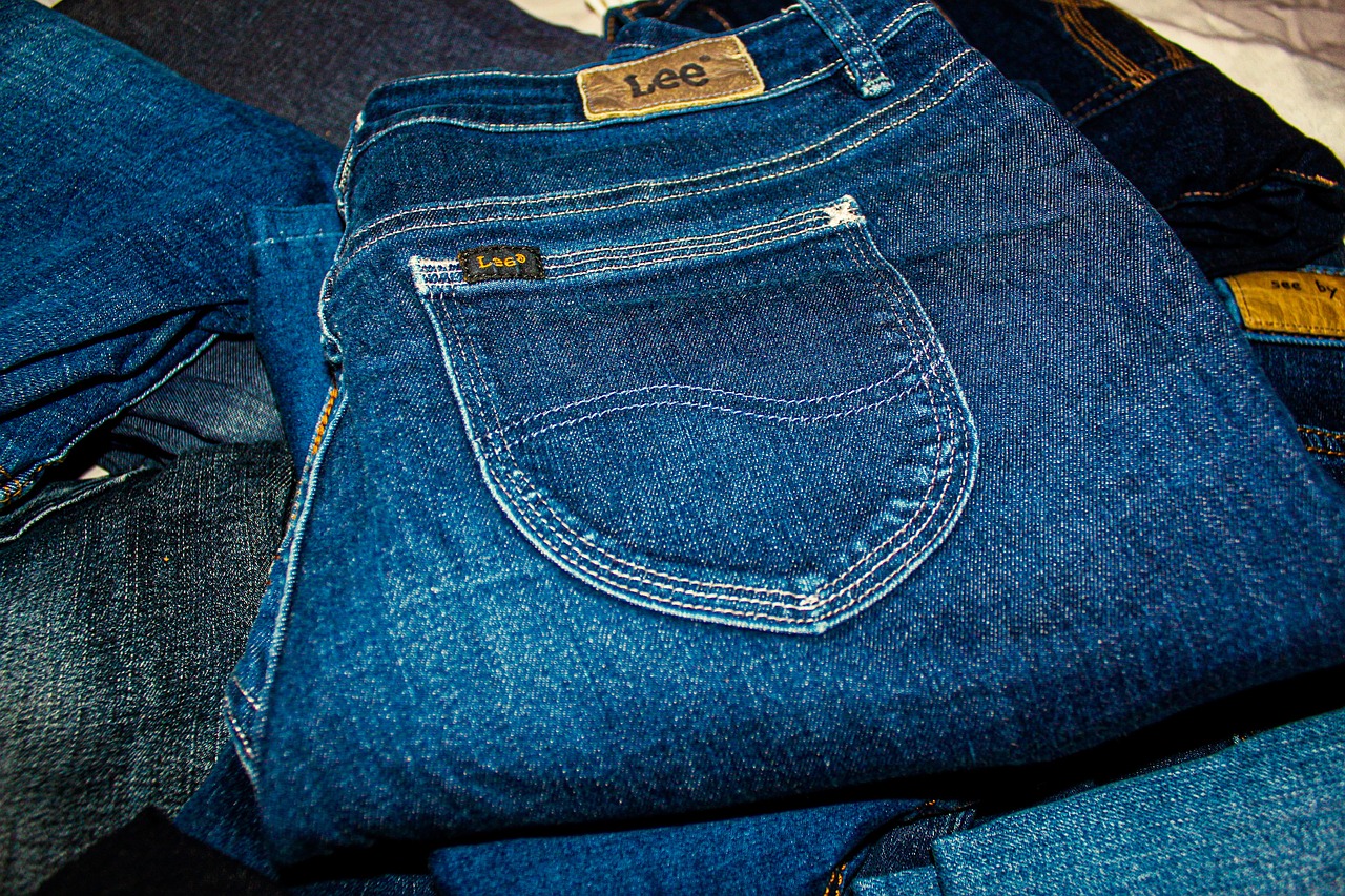 Guide pratique : comment repasser votre jean comme un pro Guide pratique : comment repasser votre jean comme un pro